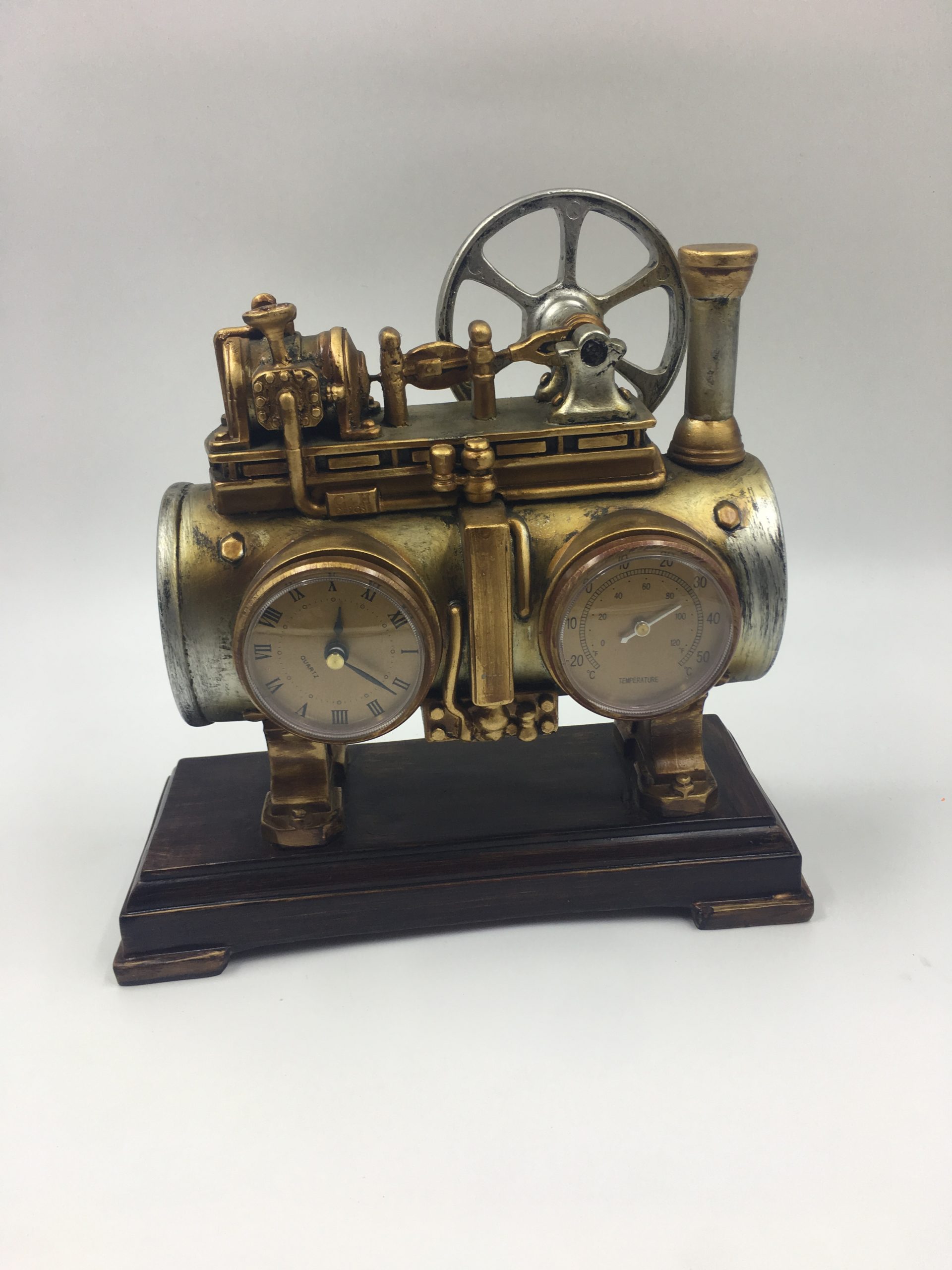 Vintage Engine Clock – Chronos Stores
